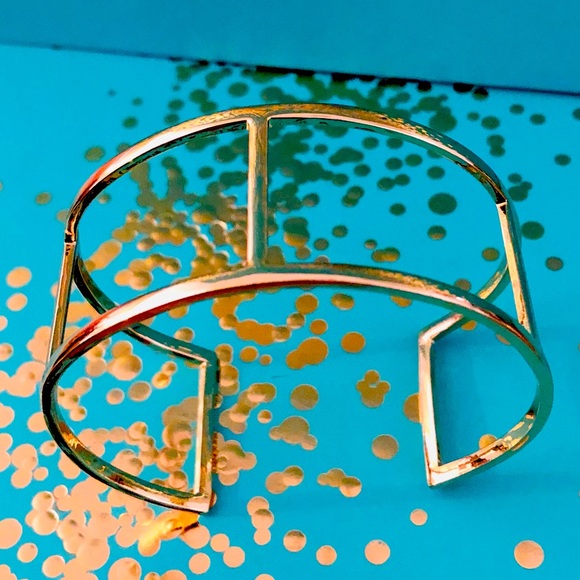 BCBGMaxAzria | Jewelry | Vintage Bcbg Max Azria Bracelet | Poshmark